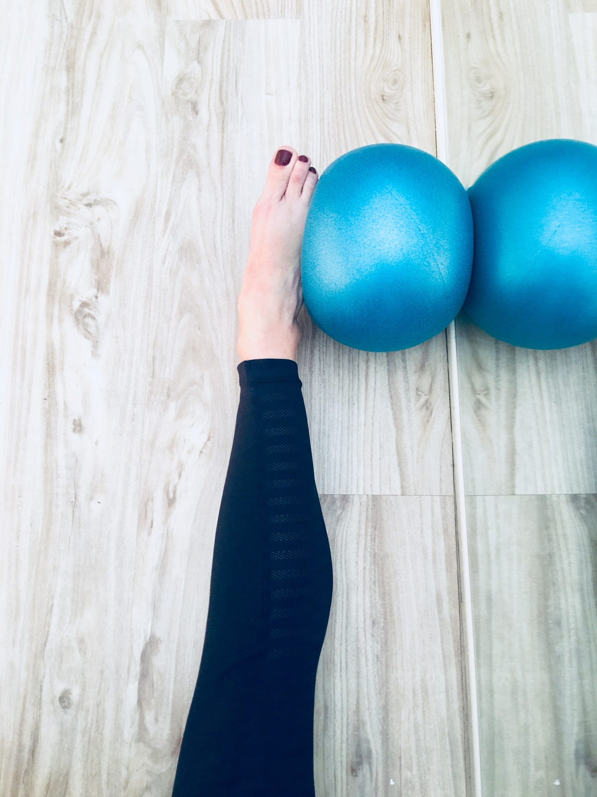 En Pointe Orthotics | The top 5 ballet ball exercises